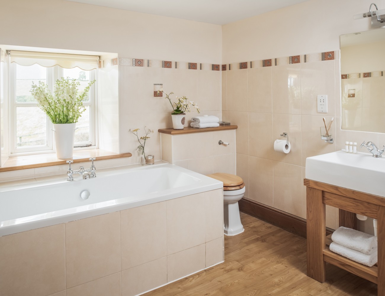 Lower Hedge Farm - Unique Holiday Cottages